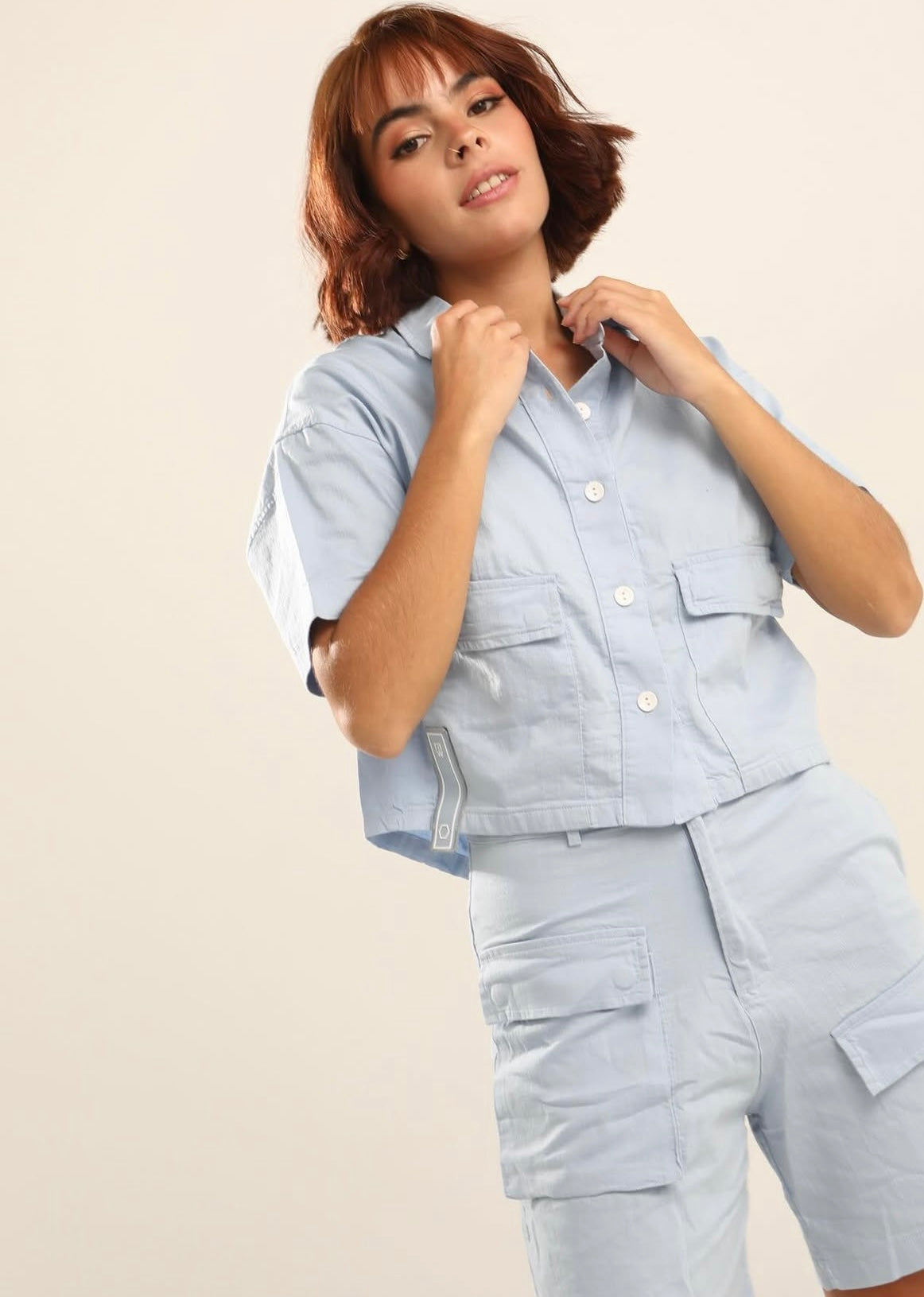 Vibe Tee – Akta Fashion Brand